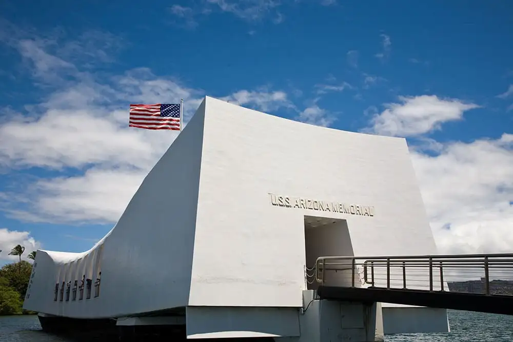 World War II Heroes Deluxe Pearl Harbor Tour | Backpacker Deals