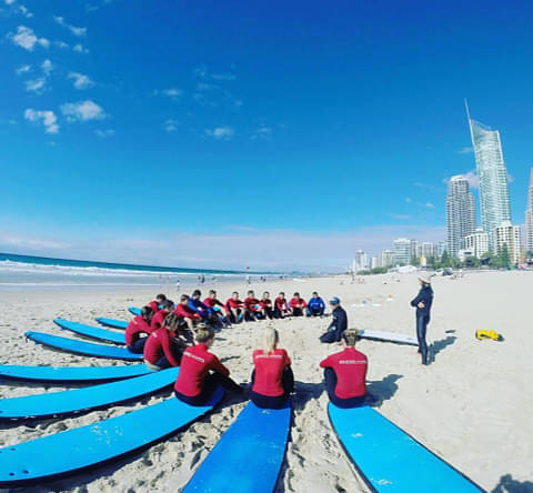 Surf Lesson at the Gold Coast | Backpacker Deals