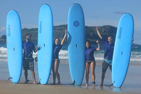 Surf Lessons Gold Coast- 2.5hr or full day | Backpacker Deals