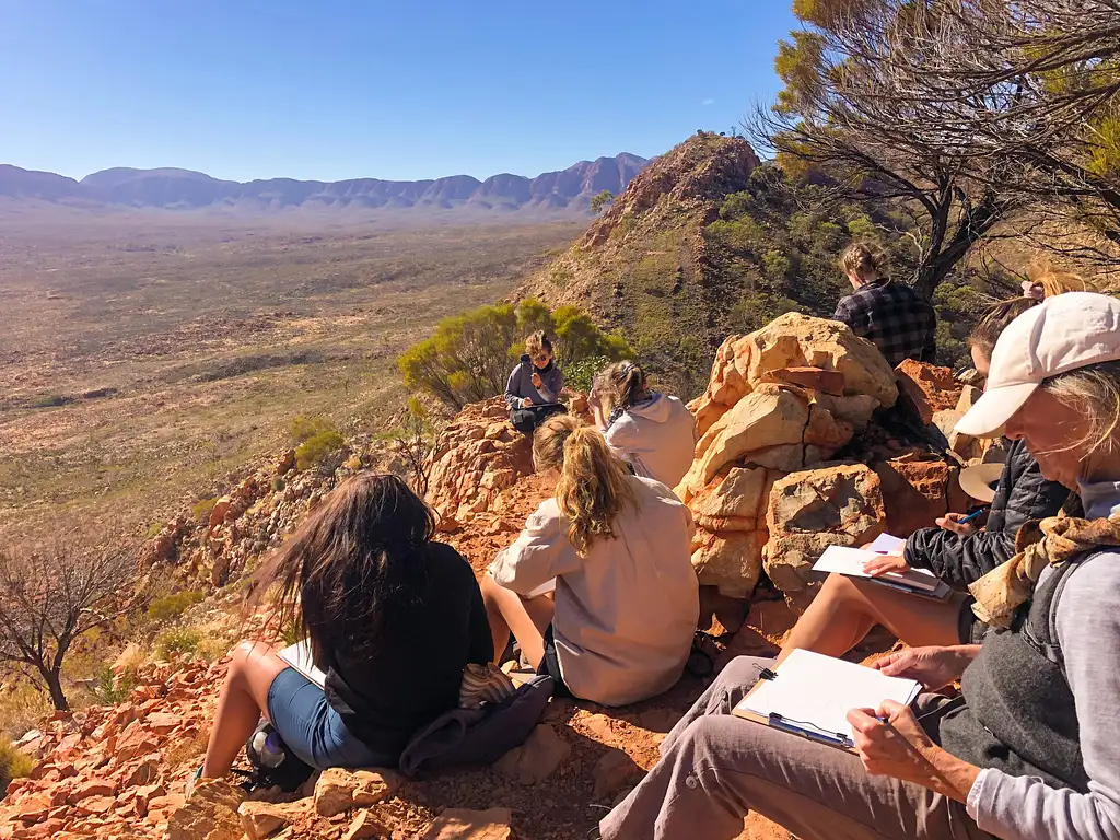 5 Day Red Centre Art & Culture Tour | Backpacker Deals