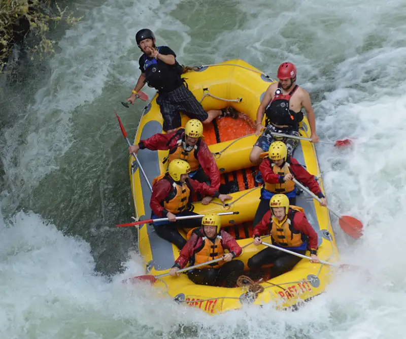 White Water Rafting Rotorua | Backpacker Deals